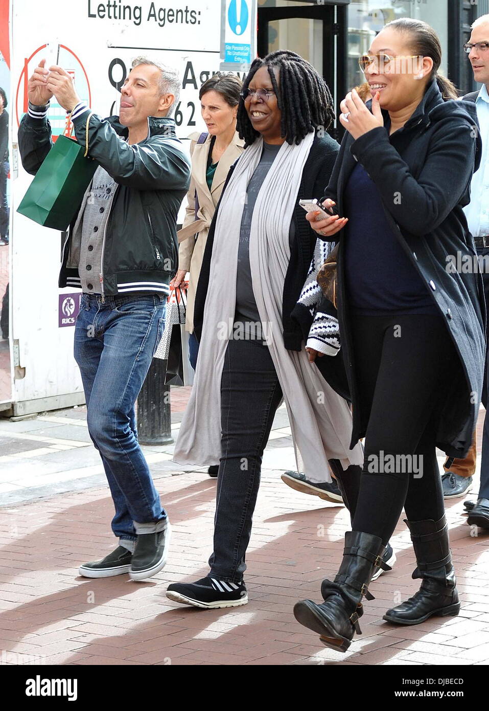 Whoopi goldberg and daughter alex martin hi-res stock photography and ...