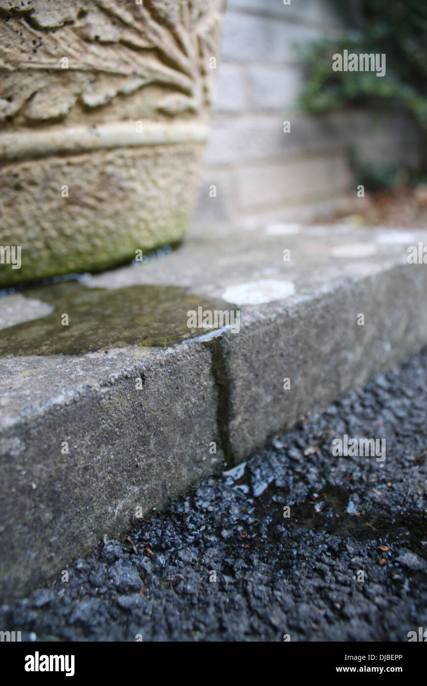 Plant Pot Water Trail Stock Photo - Alamy