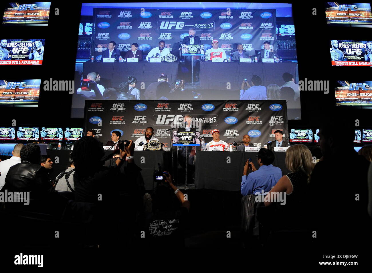 Real sports bar toronto hi-res stock photography and images - Alamy