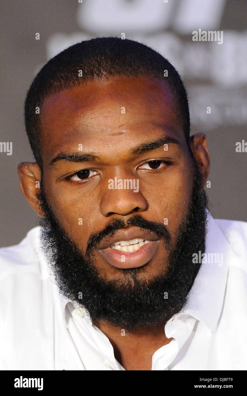 Jon Jones UFC 152 Press Conference held at the Real Sports Bar. Toronto ...