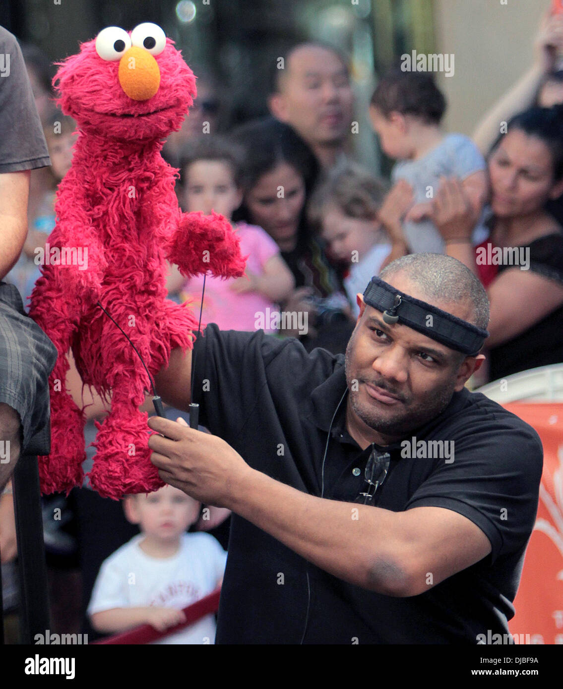 Elmo And Kevin Clash High Resolution Stock Photography and Images - Alamy