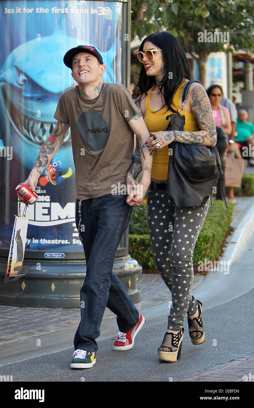 Kat Von D and boyfriend Deadmau5 seen shopping after having lunch at ...