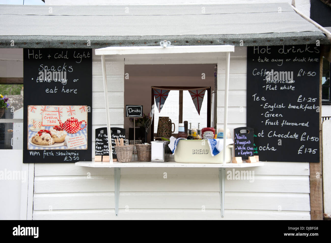 English tea hi-res stock photography and images - Alamy