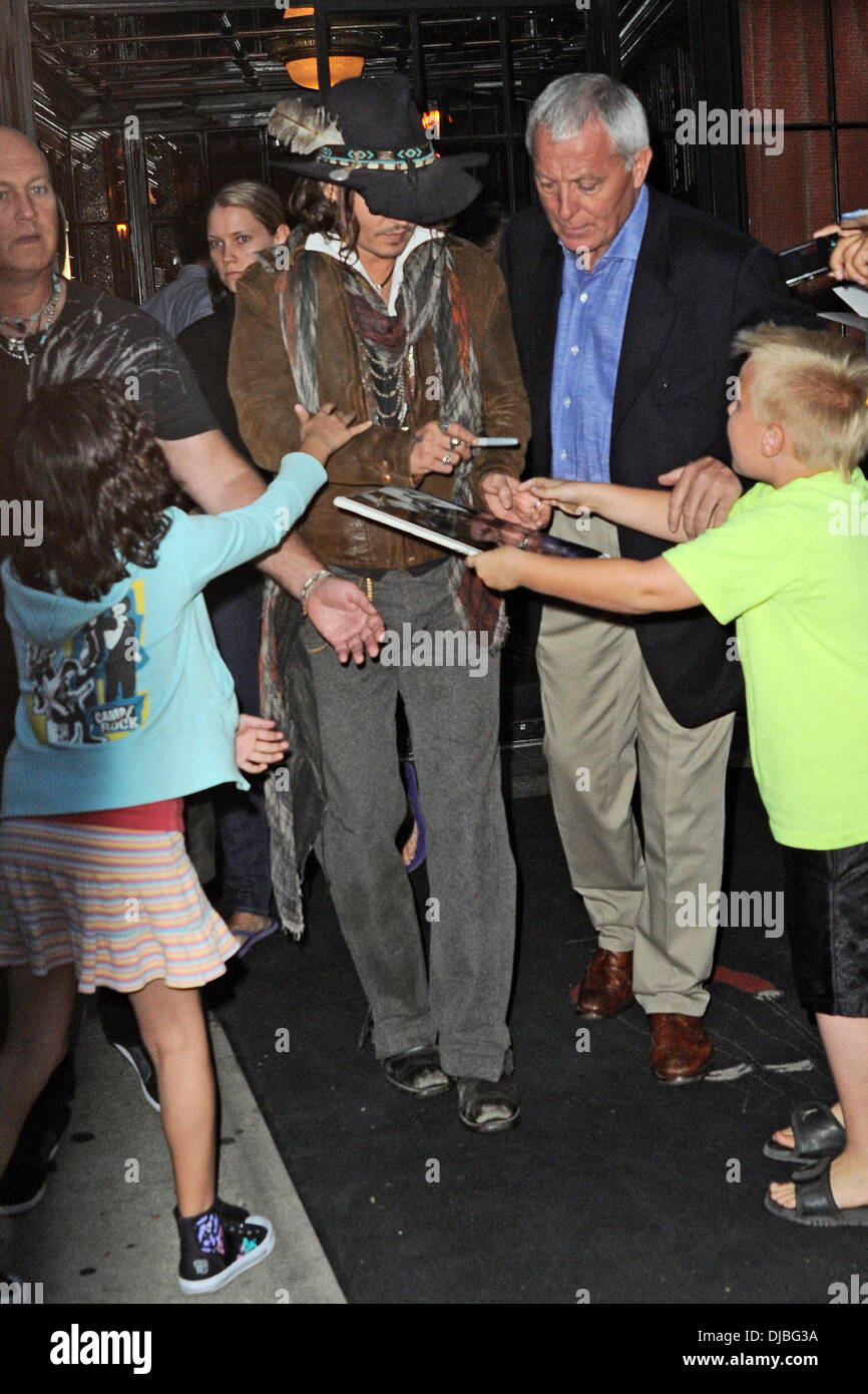 Johnny depp fans hi-res stock photography and images - Alamy