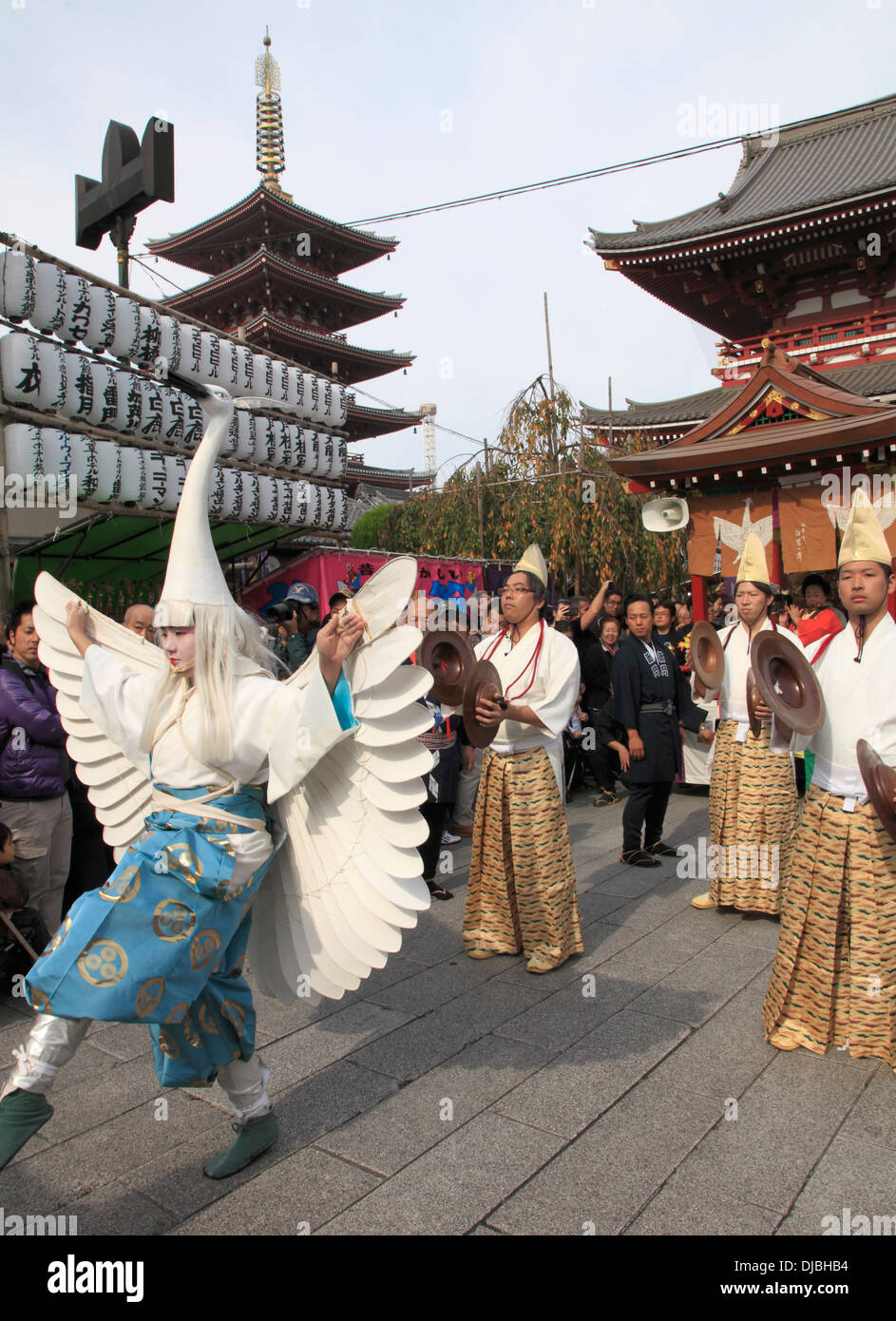 Japan, Tokyo, White Heron Dance, ceremony, procession, people Stock ...
