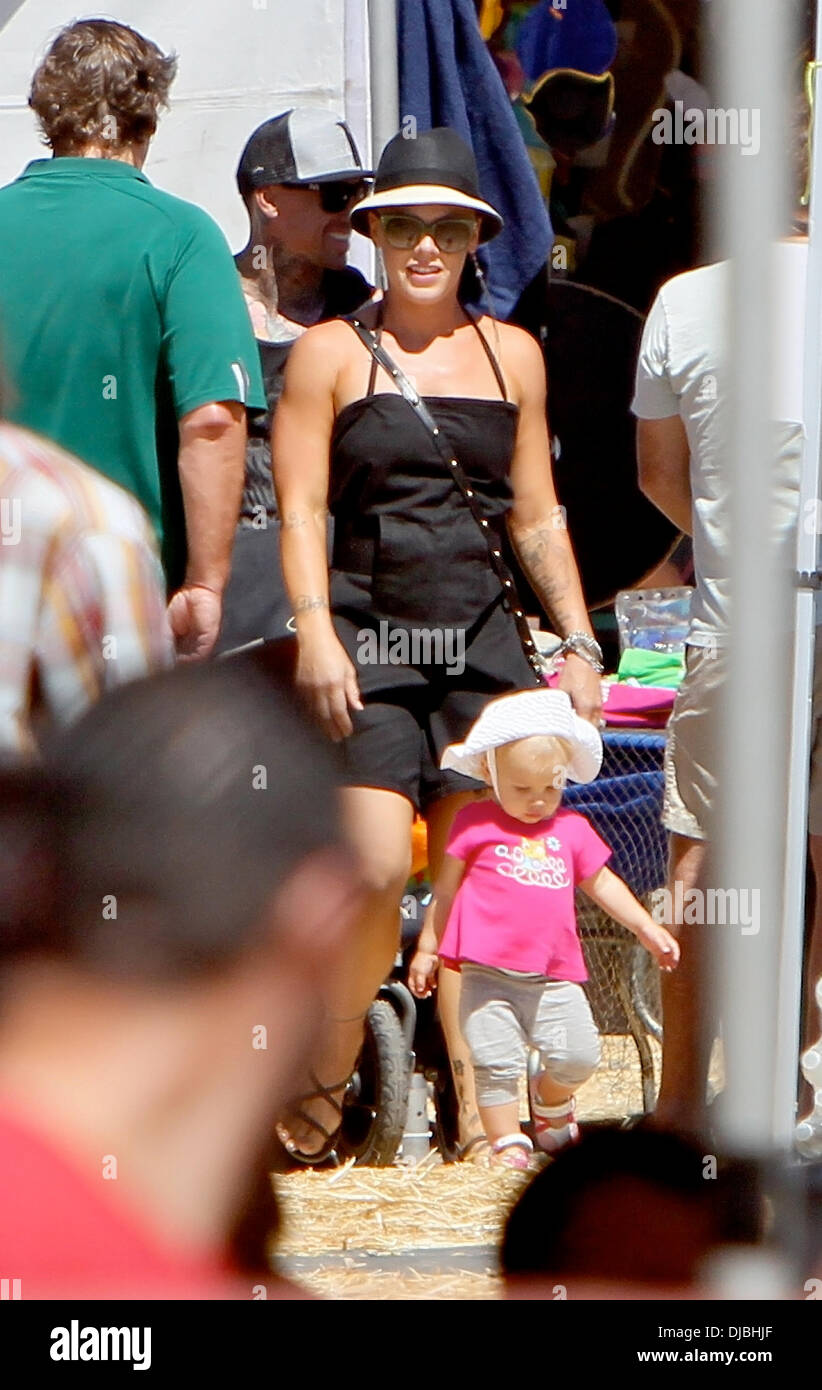 Pink aka Alecia Beth Moore, Willow Sage Hart and Carey Hart Pink enjoys ...