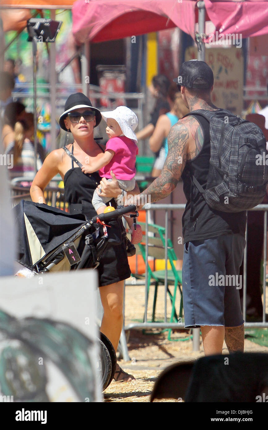 Pink aka Alecia Beth Moore, Willow Sage Hart and Carey Hart Pink enjoys ...