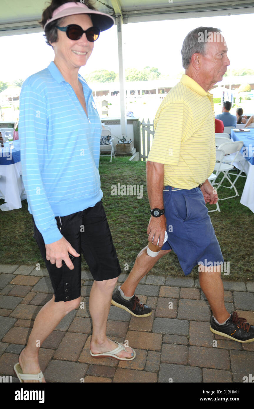 Mayor Michael Bloomberg and partner Diana Taylor attend the Hampton ...