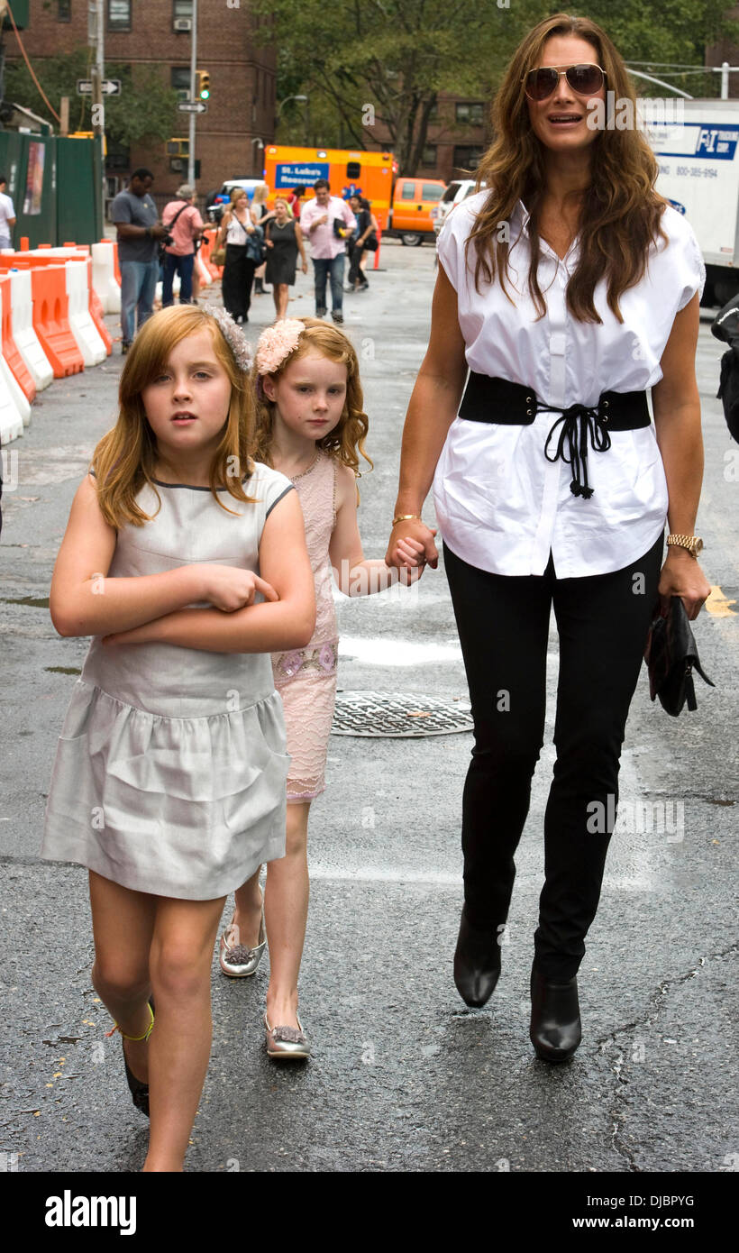 Brooke shields and family hi-res stock photography and images - Alamy