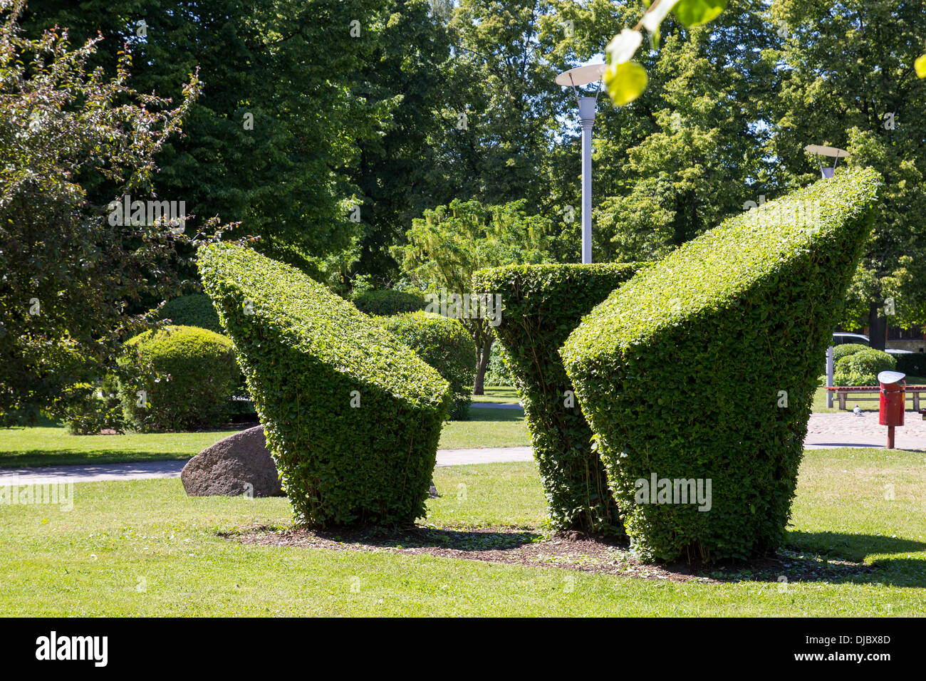 Topiary tree park hi-res stock photography and images - Alamy