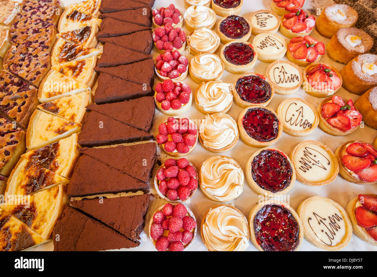 Patisserie borough market stall hi-res stock photography and images - Alamy