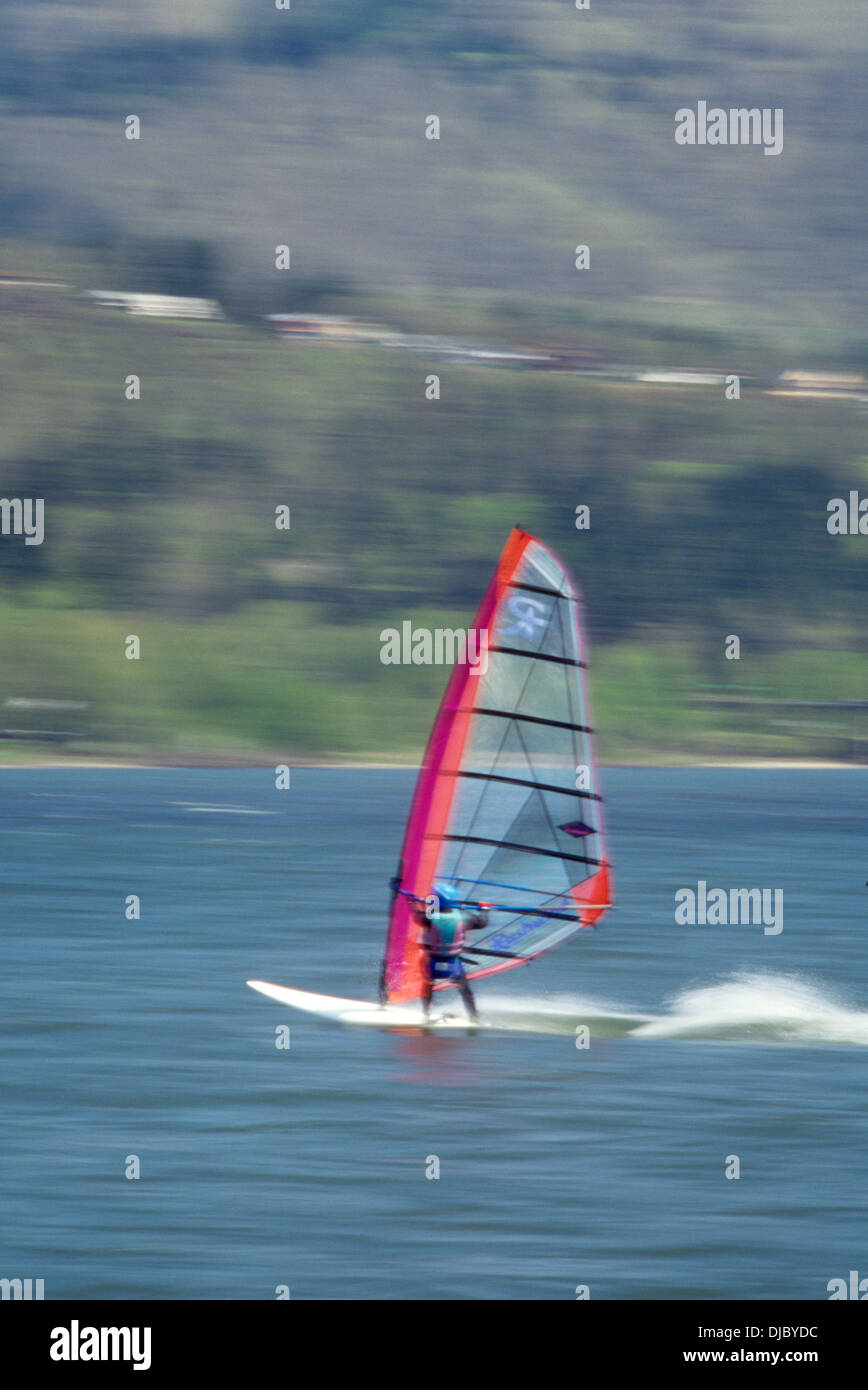 Wind surfing oregon hi-res stock photography and images - Alamy