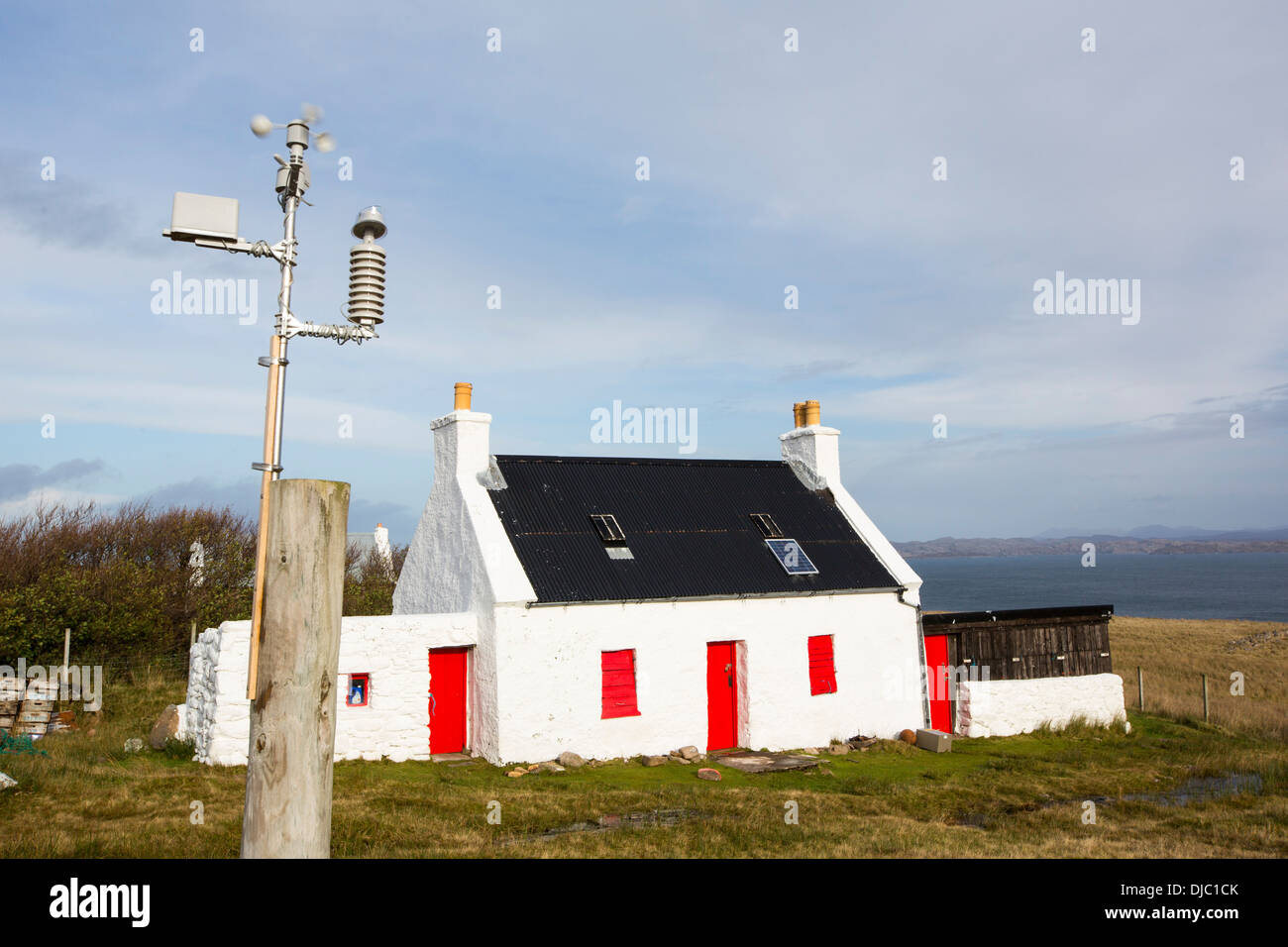 Remote automated weather station hi-res stock photography and images ...