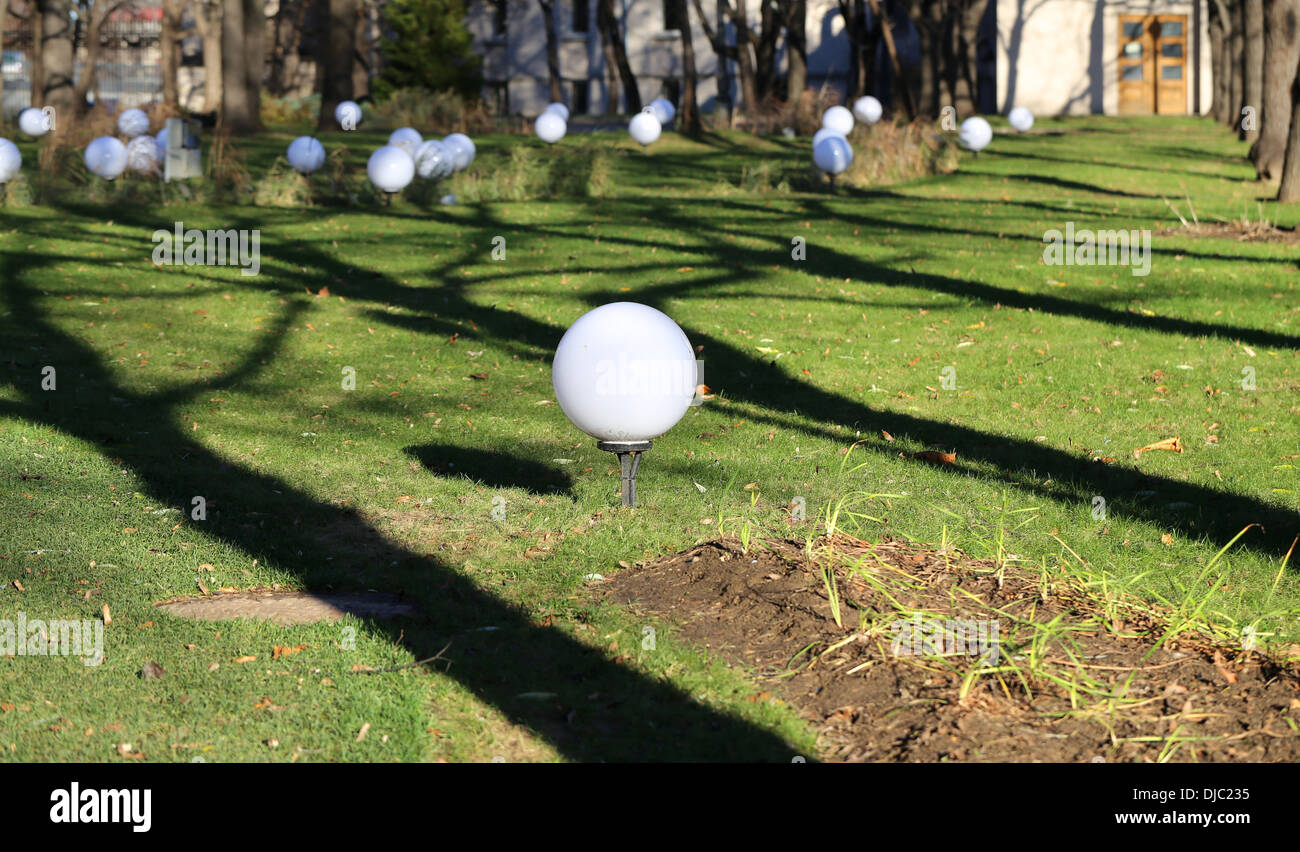 Park post lights hi-res stock photography and images - Alamy