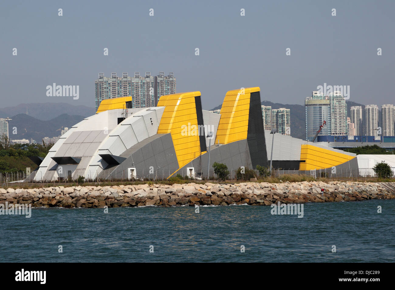 Modern building hong kong hi-res stock photography and images - Alamy
