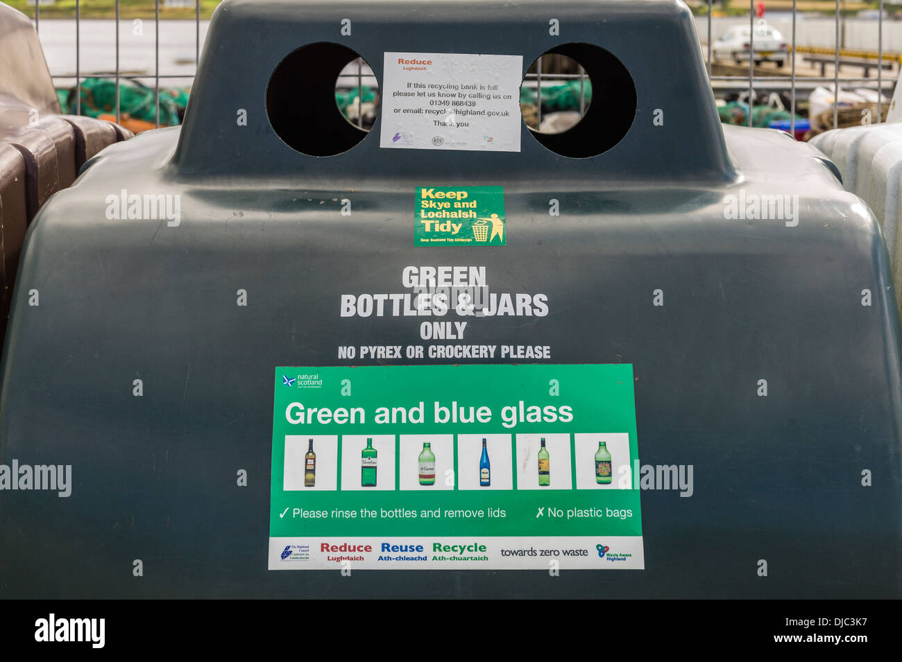 Recycling uk recycling glass jars hi-res stock photography and images ...