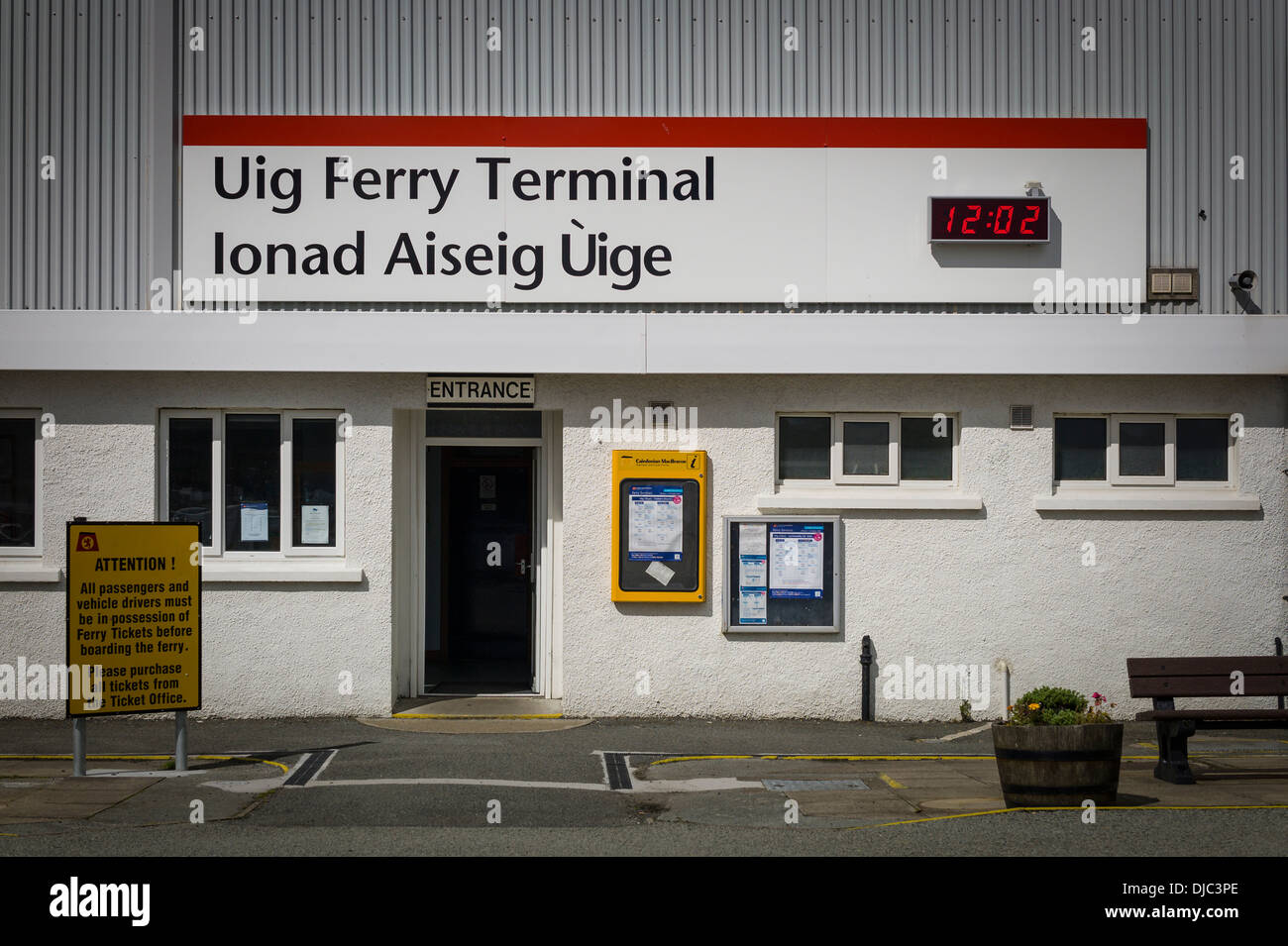 Uig ferry terminal hi-res stock photography and images - Alamy
