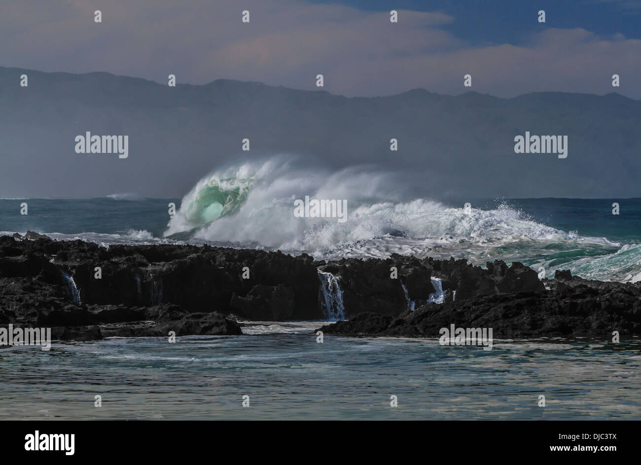 Big ocean wave Stock Photo - Alamy