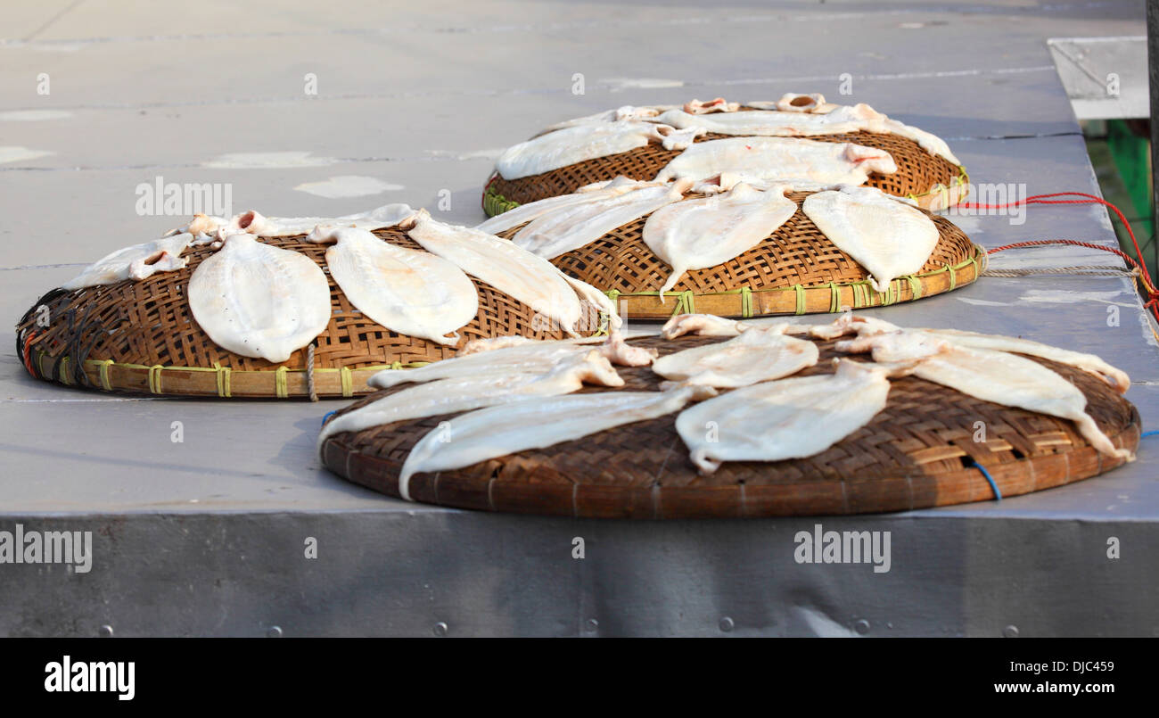 Fish drying on the roof. Chinese fishing village Tai O, Hong Kong Stock ...