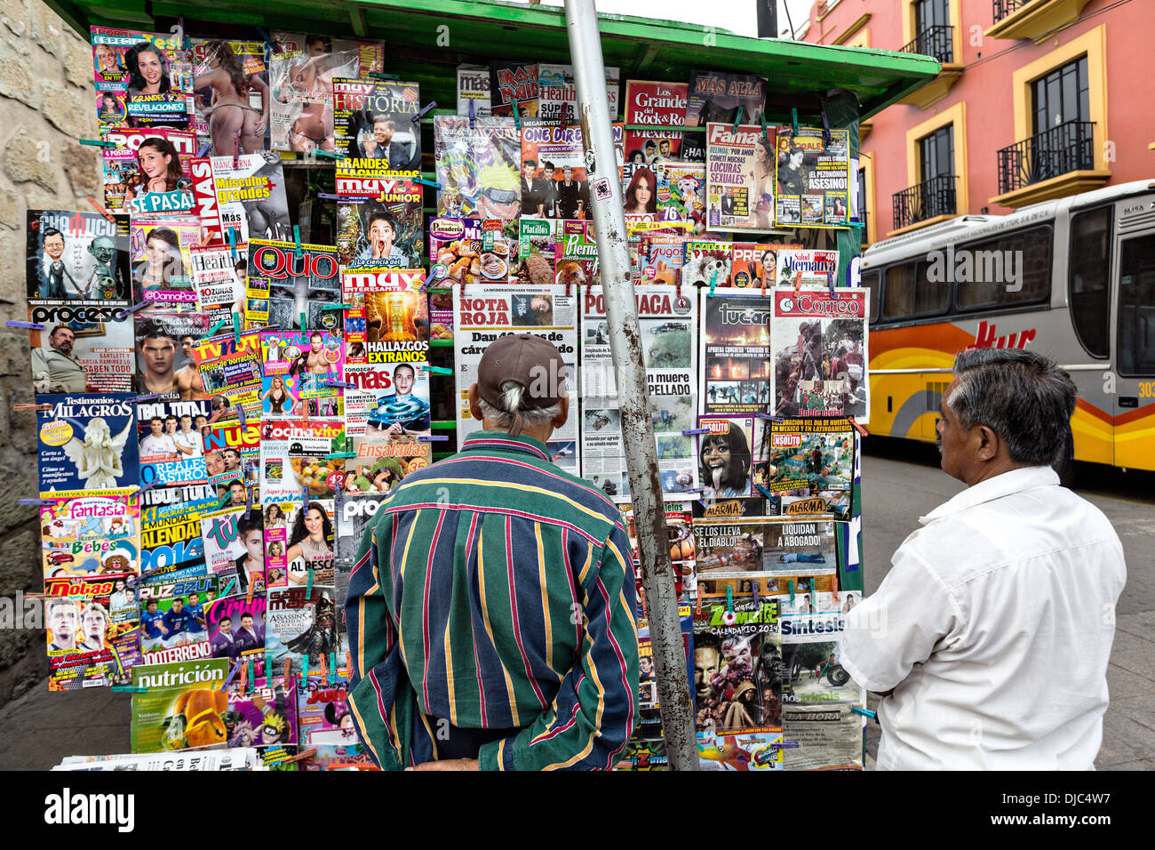 Kiosk mexico hi-res stock photography and images - Alamy