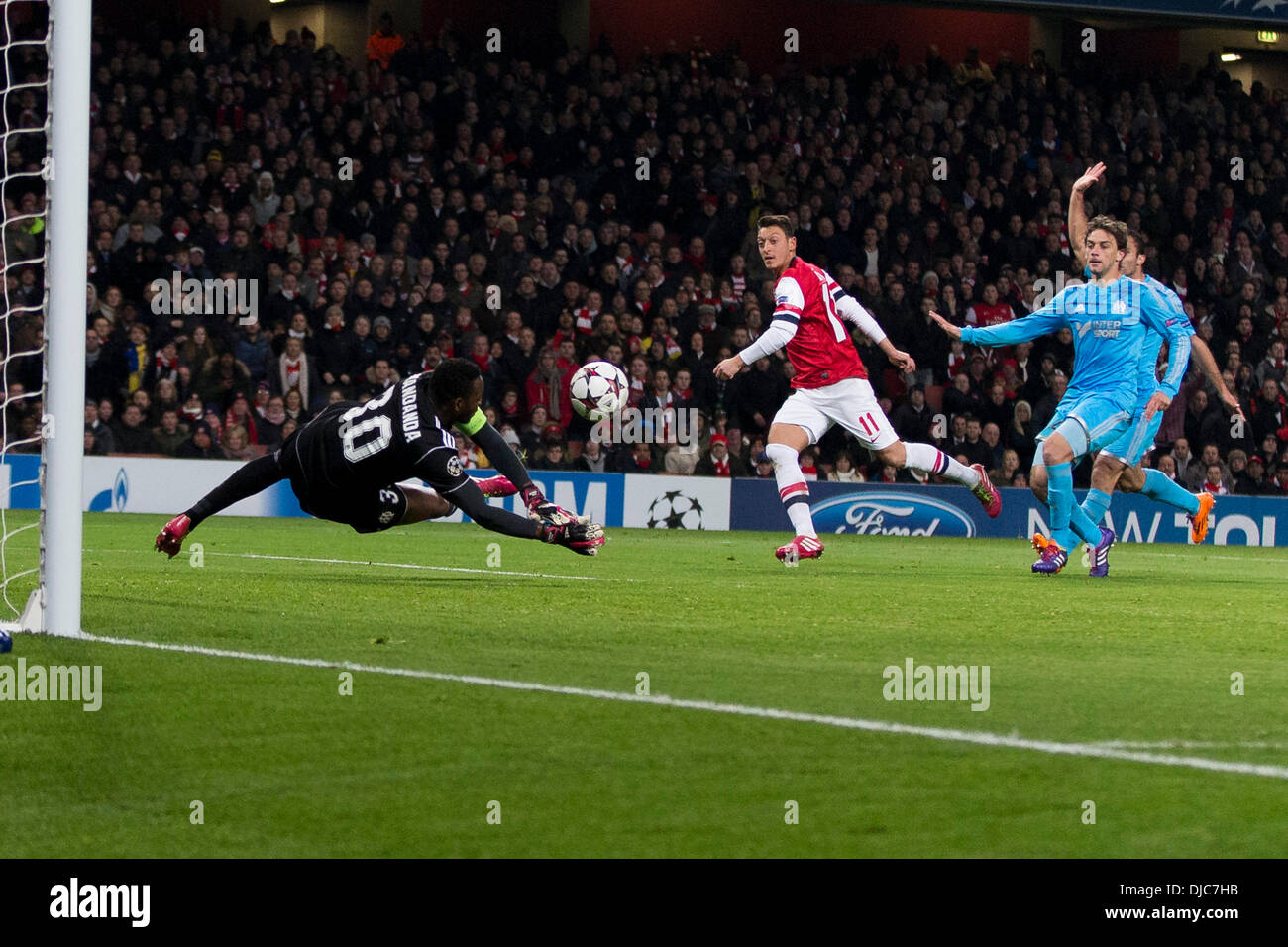 Steve mandanda of olympique de marseille hi-res stock photography and ...
