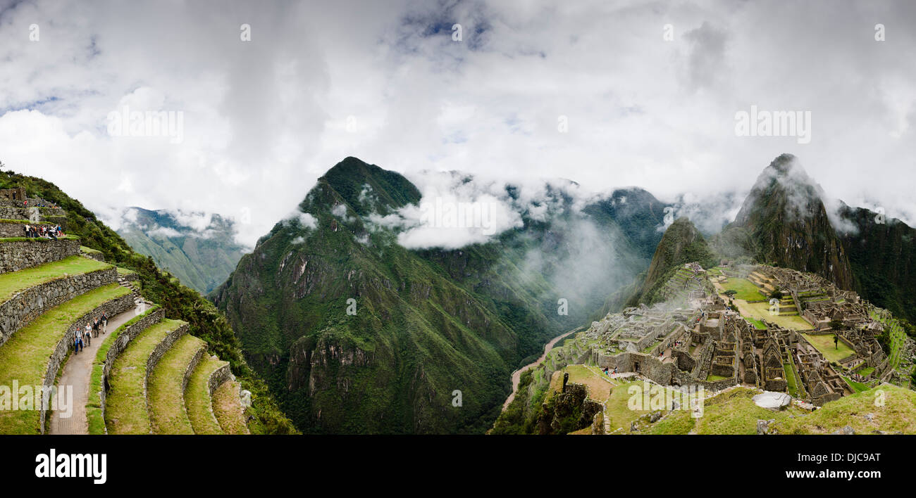 Panoramic view of the ancient Inca city of Machu Picchu in the Cuzco ...