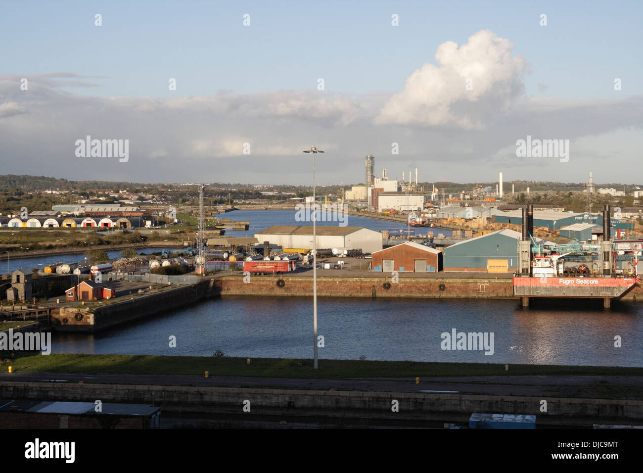 Barry docks hi-res stock photography and images - Alamy