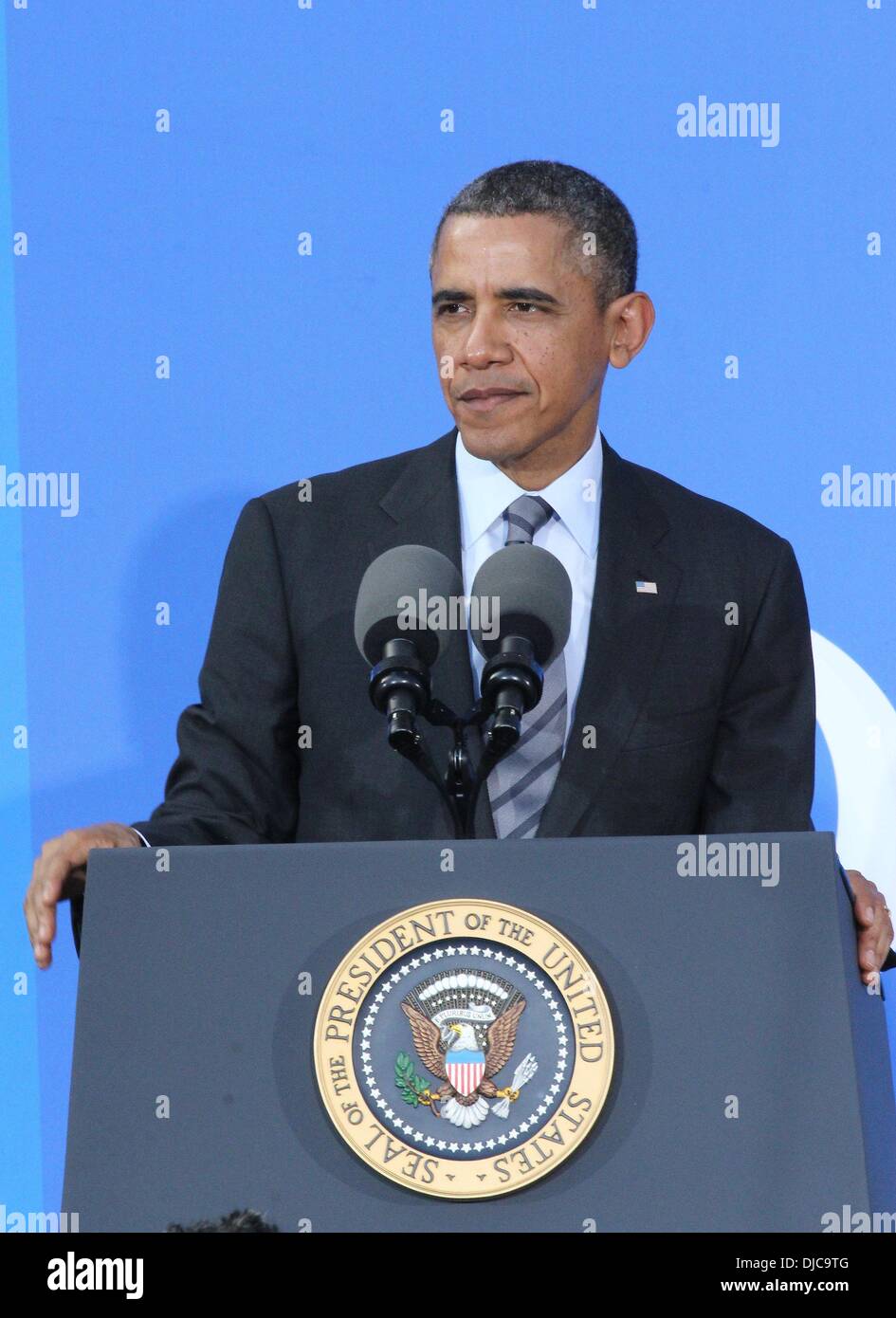 Los Angeles, California, USA. 26th Nov, 2013. President Barack Obama ...