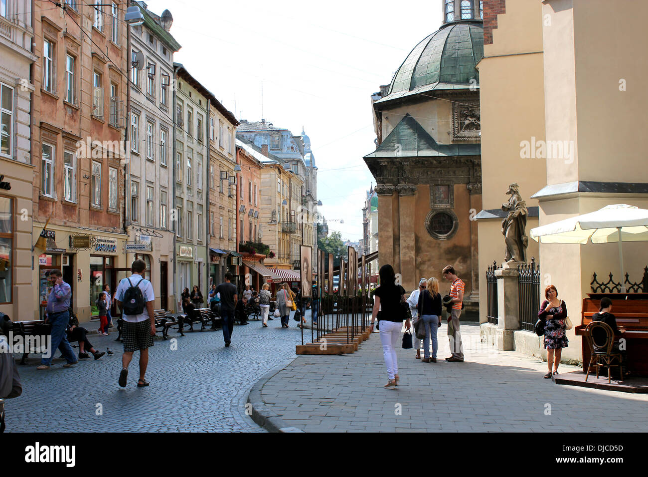 Central grand cafe and bar hi-res stock photography and images - Alamy