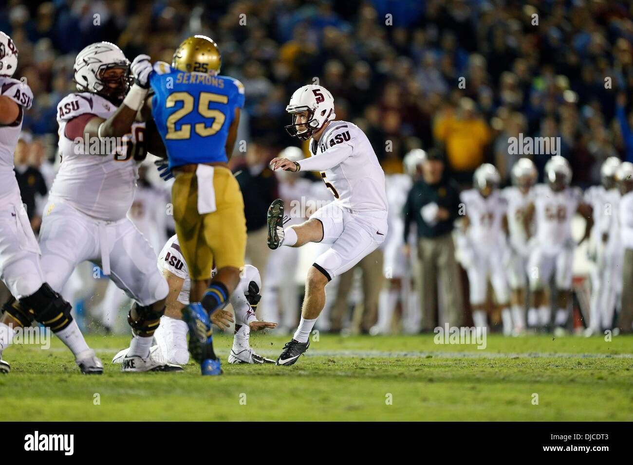 Zane gonzalez hi-res stock photography and images - Alamy