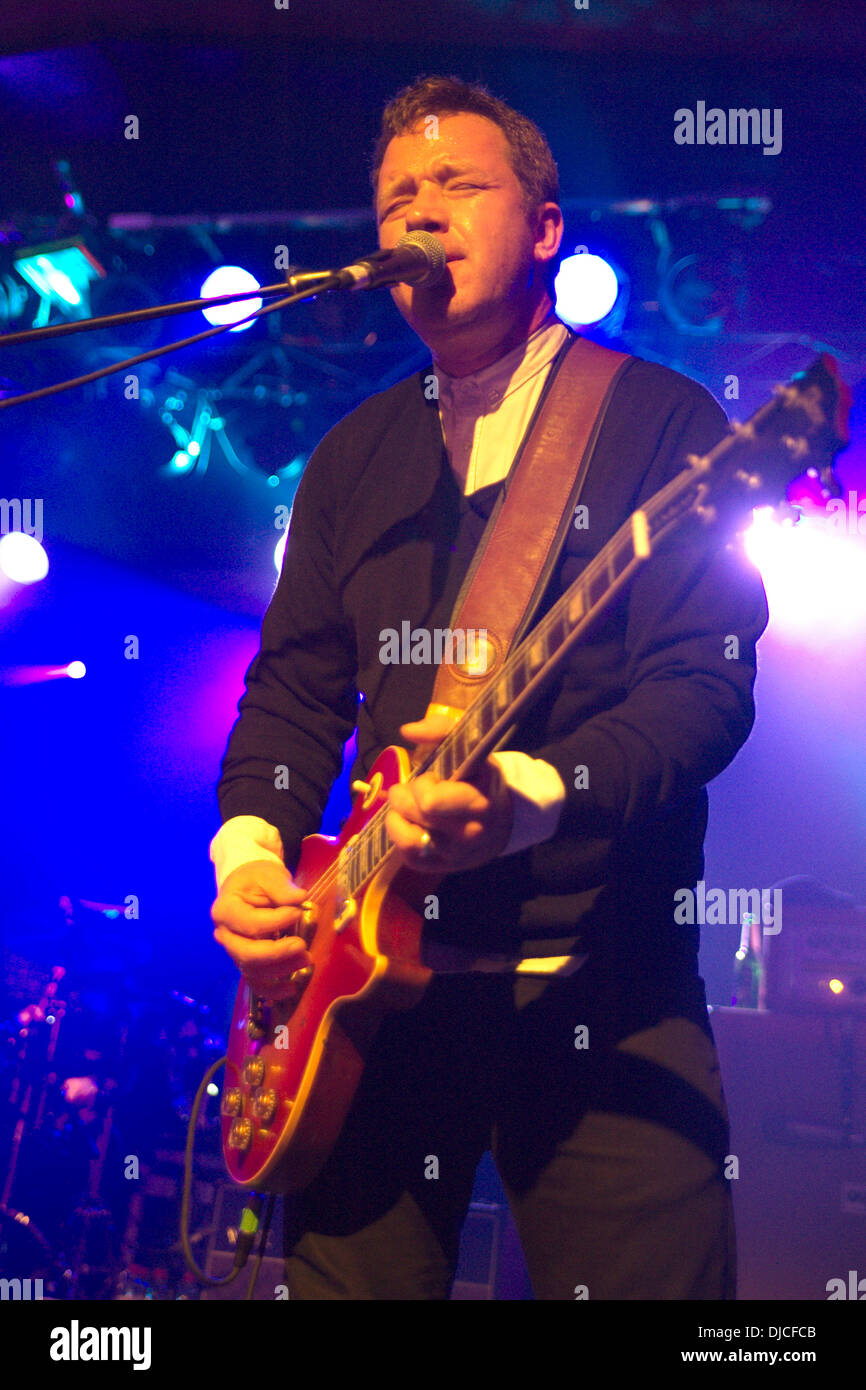 Berlin, Germany. 25th Nov, 2013. Scottish Britpop band "Travis ...