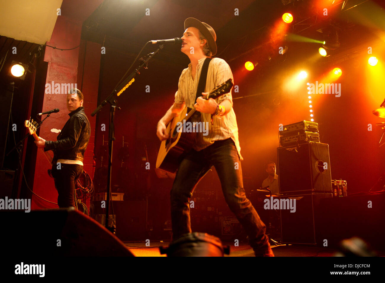 Travis Singer Fran Healy High Resolution Stock Photography and Images ...