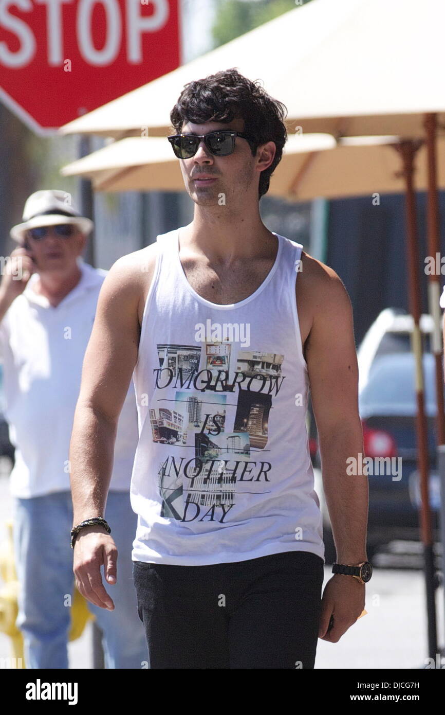 Joe Jonas wears a tank top while out for breakfast in West Hollywood ...