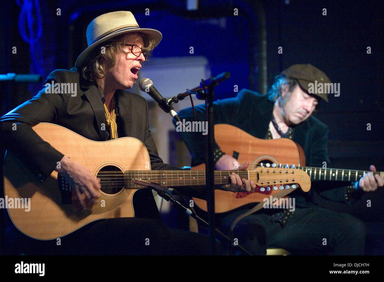 Steve wickham waterboys hi-res stock photography and images - Alamy
