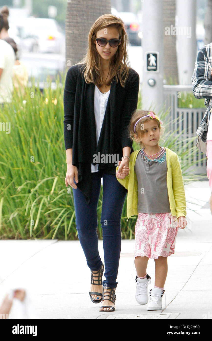 Jessica alba and honor marie warren hi-res stock photography and images ...