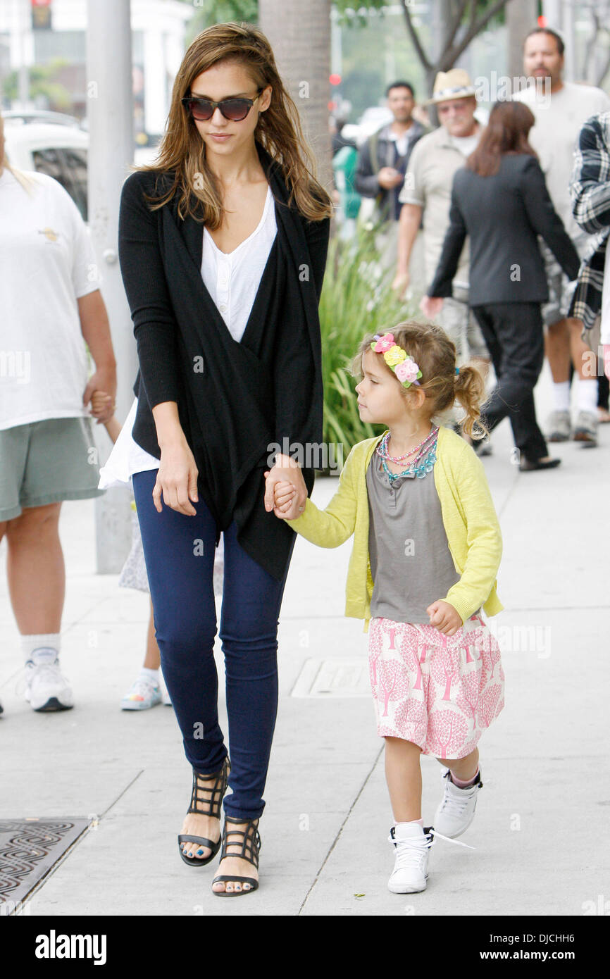 Jessica alba and honor marie warren hi-res stock photography and images ...