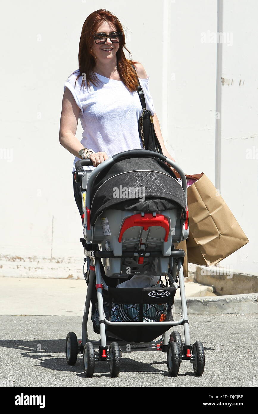 Alyson hannigan and keeva jane hi-res stock photography and images - Alamy