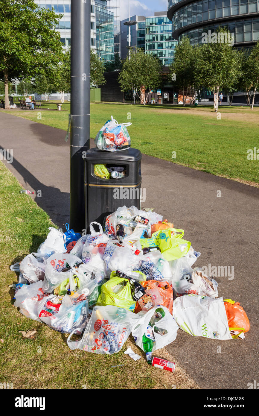 England, London, Southwark, Rubbish Awaiting Collection Stock Photo - Alamy