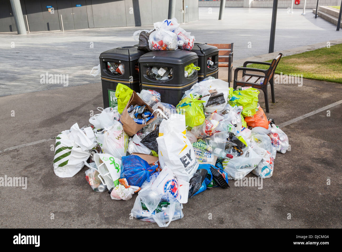England, London, Southwark, Rubbish Awaiting Collection Stock Photo - Alamy