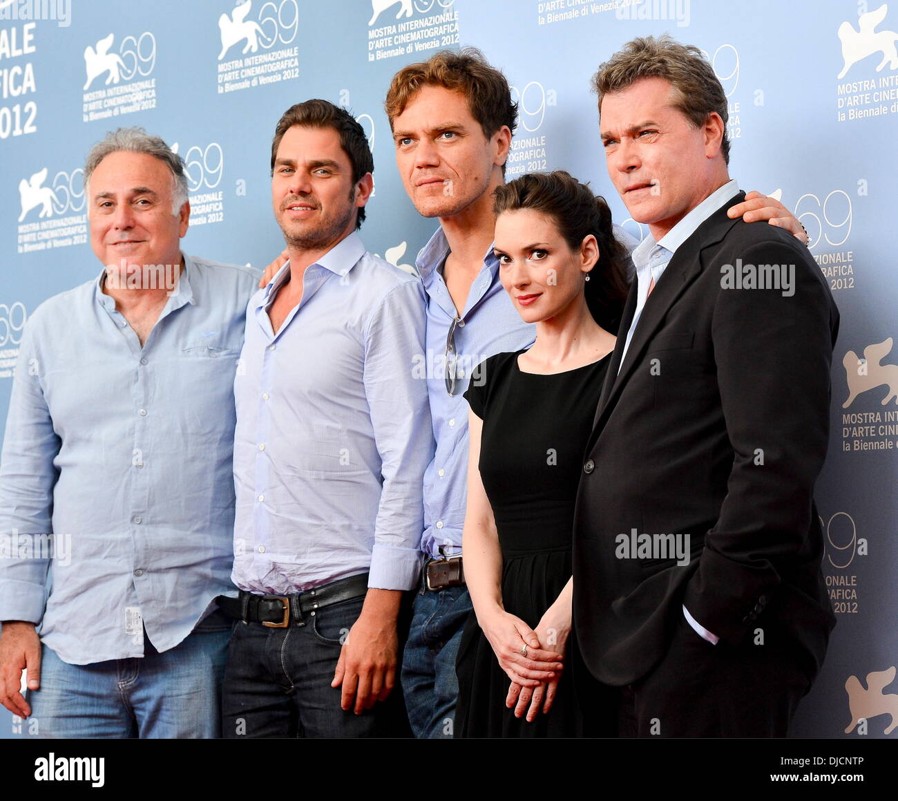Ehud Bleiberg, Ariel Vromen, Michael Shannon, Winona Ryder, Ray Liotta ...