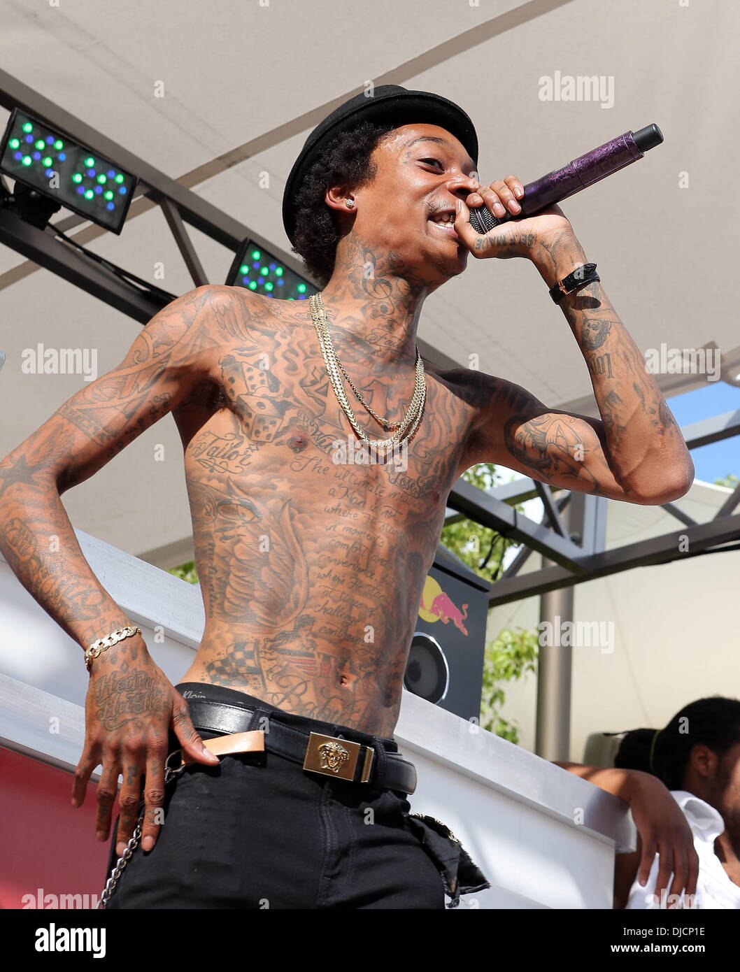Wiz Khalifa Wiz Khalifa Headlines Labor Day Weekend Line-up at Palms ...