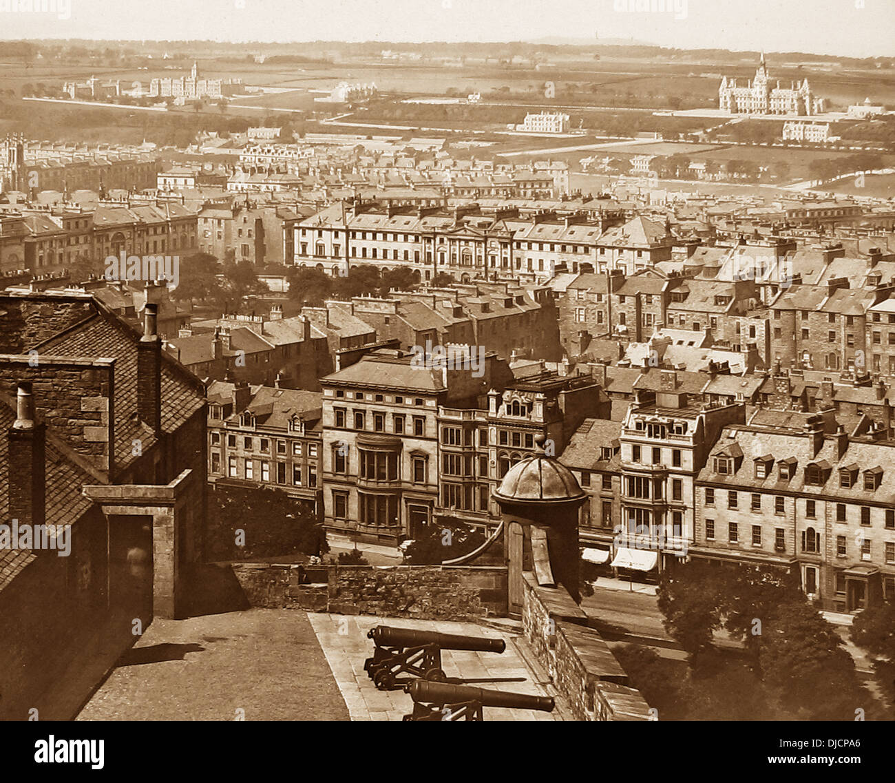 Vintage edinburgh hi-res stock photography and images - Alamy