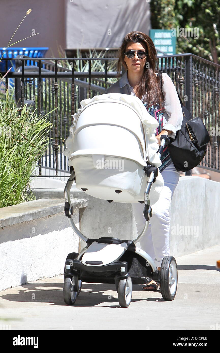 Kourtney Kardashian and her daughter Penelope Scotland Disick spend the ...