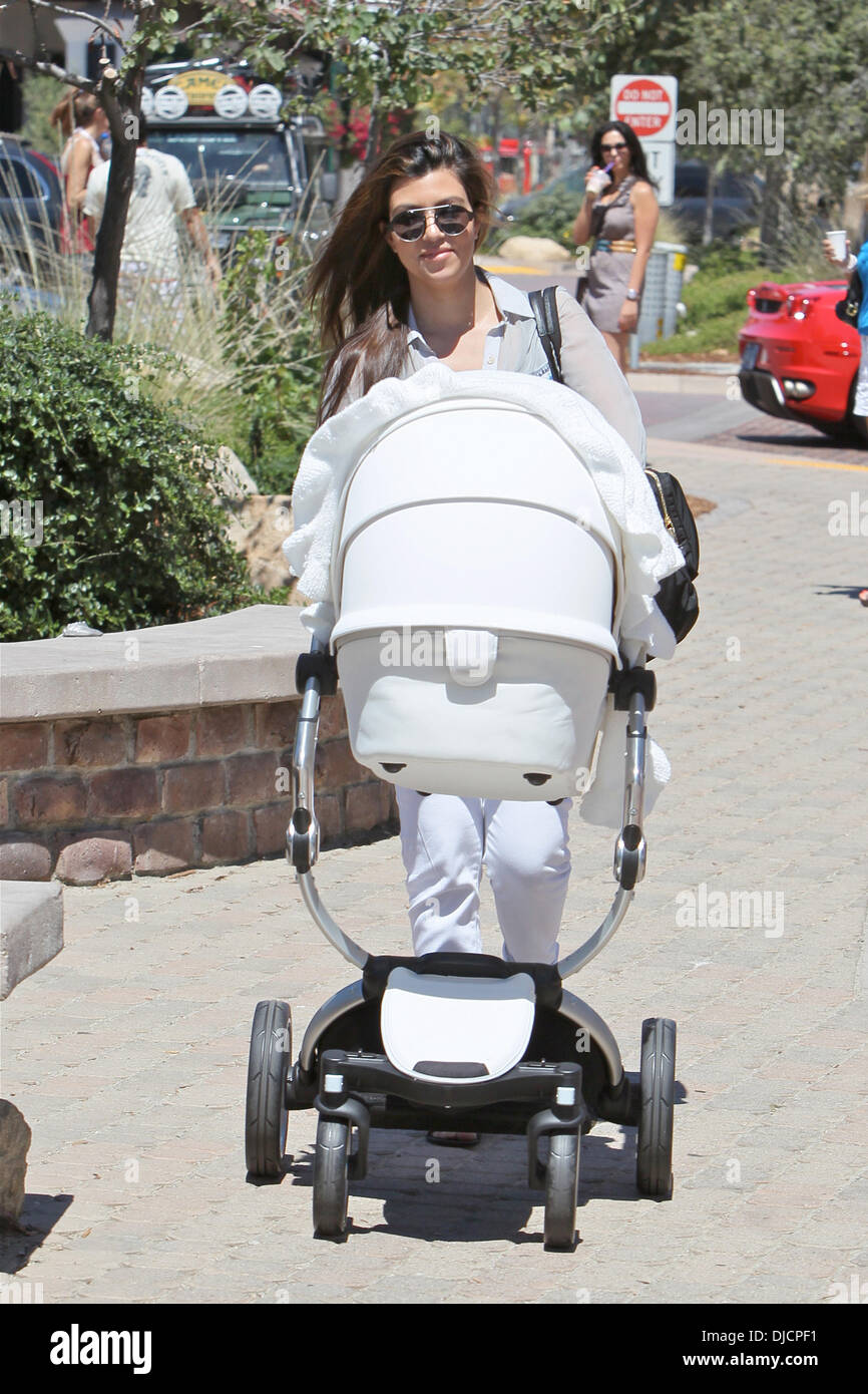 Kourtney Kardashian and her daughter Penelope Scotland Disick spend the ...