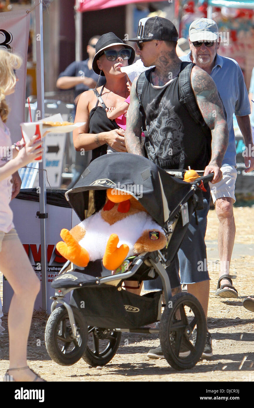 Pink aka Alecia Beth Moore, Willow Sage Hart, and Carey Hart Pink ...