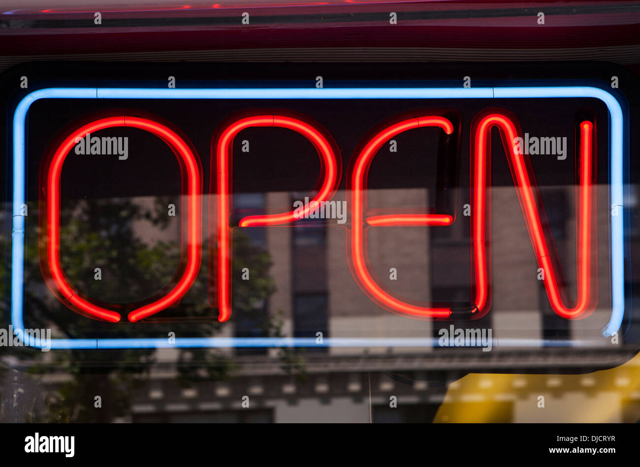 Neon sign open Stock Photo - Alamy