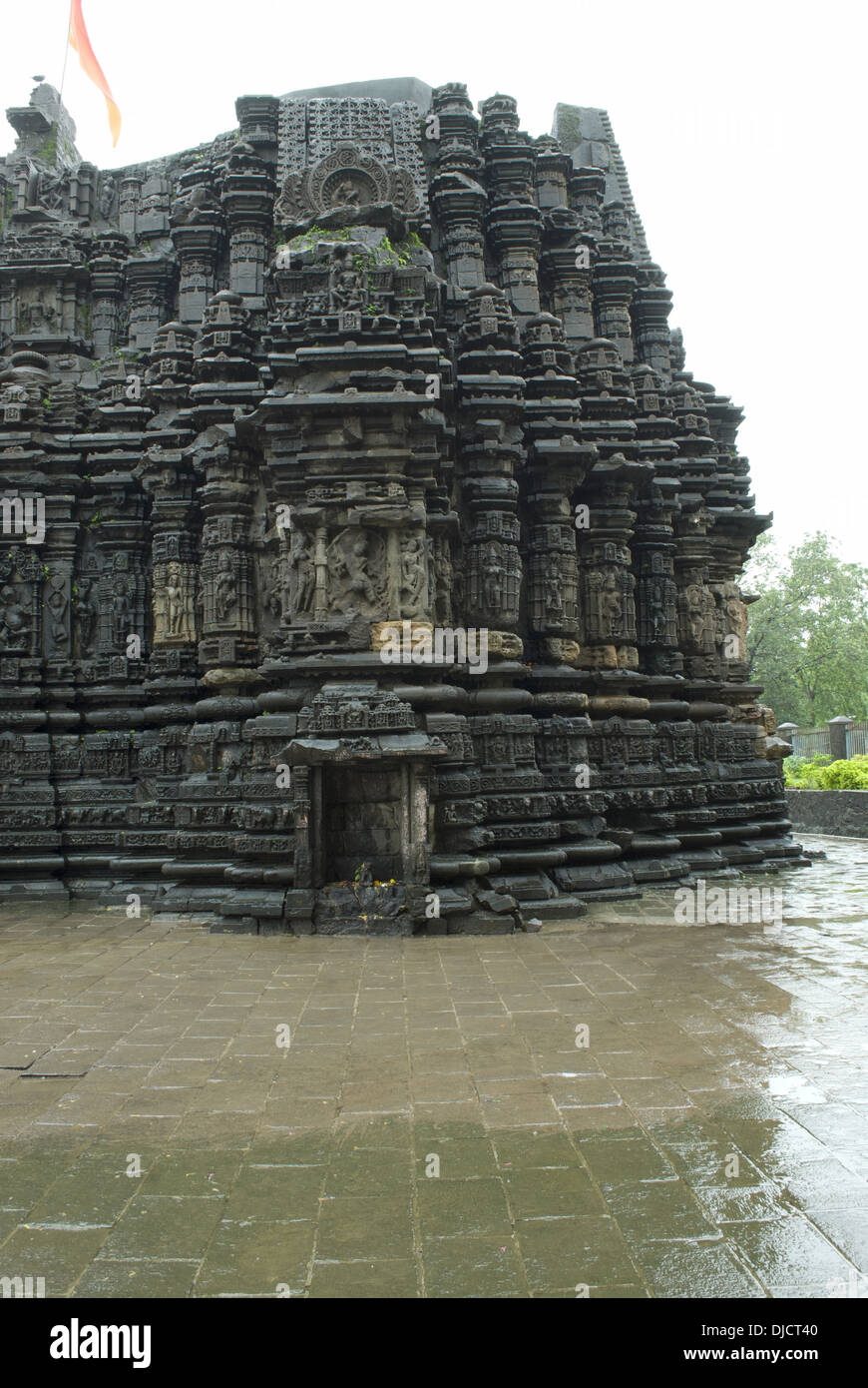 Amreshwar temple of Shiva, general-View of the main Mandapa, view from ...