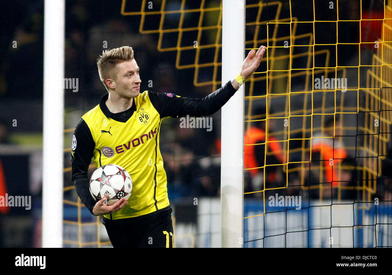 Dortmund's Marco Reus celebrates scoring the 1:0 during the Champions ...