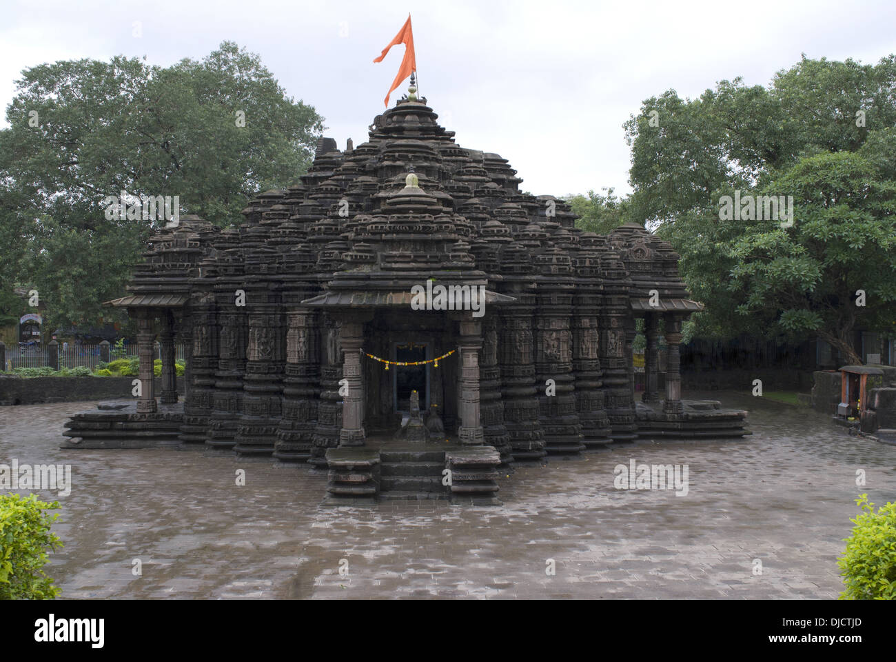 Temple of shiva hi-res stock photography and images - Alamy