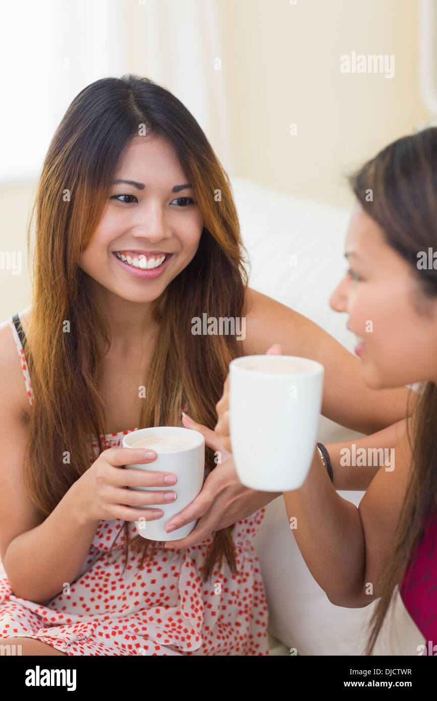 Young woman sisters siblings hi-res stock photography and images - Alamy